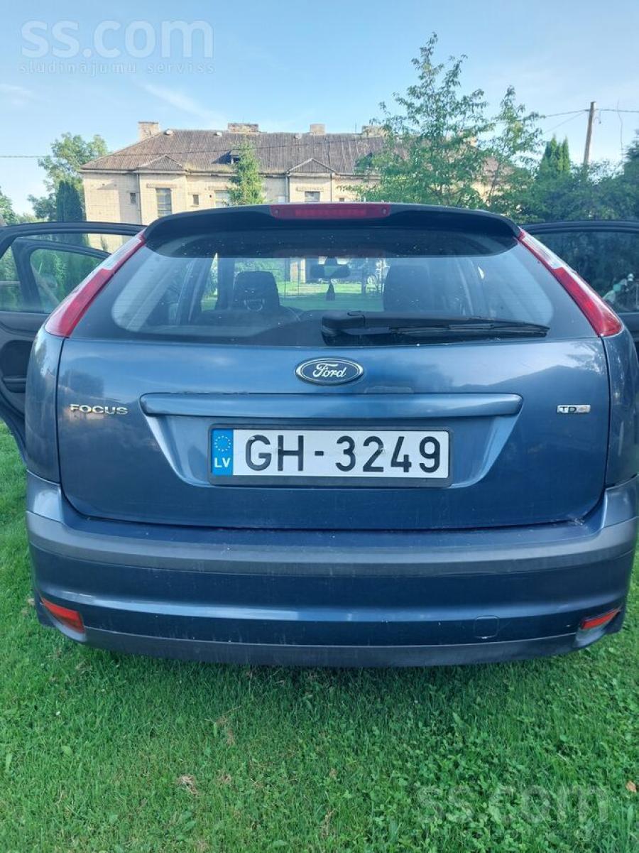 Zils Ford Focus 2005 Bauska, ar dzinēja tilpumu 1.80 L un nobraukumu 218 tūkst. km par 1300 €, foto 3 vietnē AUTOMOTO.COM.LV