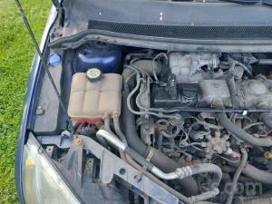 Zils Ford Focus 2005 Bauska, ar dzinēja tilpumu 1.80 L un nobraukumu 218 tūkst. km par 1300 €, foto 6 vietnē AUTOMOTO.COM.LV