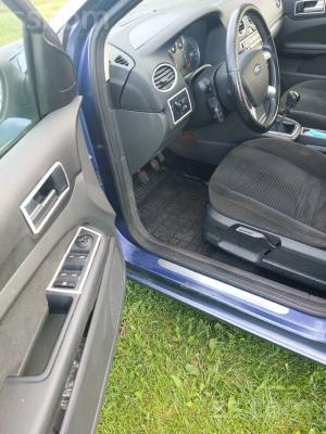 Zils Ford Focus 2005 Bauska, ar dzinēja tilpumu 1.80 L un nobraukumu 218 tūkst. km par 1300 €, foto 17 vietnē AUTOMOTO.COM.LV