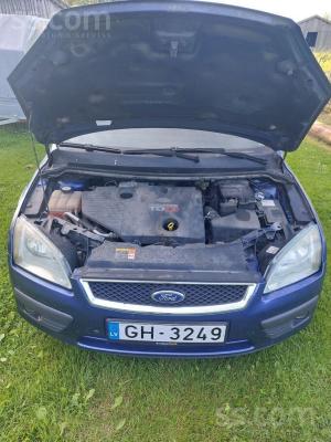 Zils Ford Focus 2005 Bauska, ar dzinēja tilpumu 1.80 L un nobraukumu 218 tūkst. km par 1300 €, foto 18 vietnē AUTOMOTO.COM.LV
