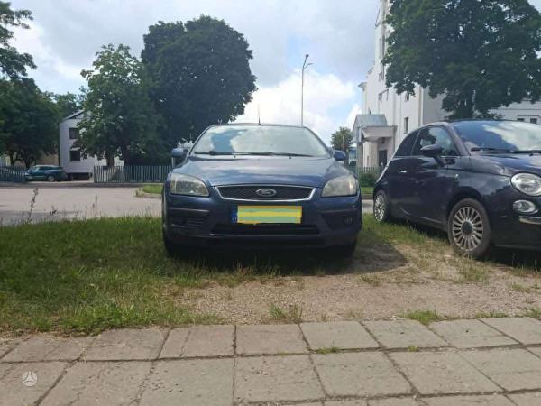 Blue Ford Focus 2005 in Alytus, with an engine capacity of 2.00 L and mileage of 250 thousand km for 750 €, photo 1 on AUTOMOTO.COM.LV