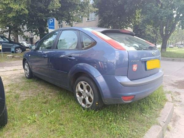 Blue Ford Focus 2005 in Alytus, with an engine capacity of 2.00 L and mileage of 250 thousand km for 750 €, photo 2 on AUTOMOTO.COM.LV