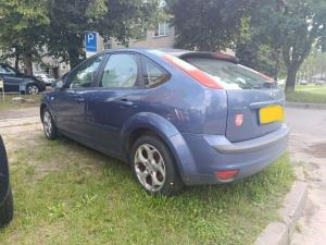 Blue Ford Focus 2005 in Alytus, with an engine capacity of 2.00 L and mileage of 250 thousand km for 750 €, photo 3 on AUTOMOTO.COM.LV