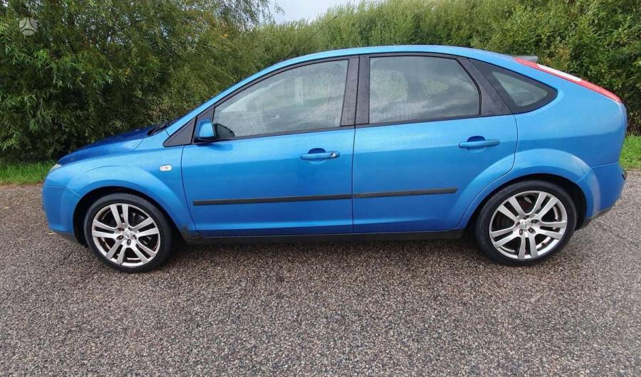 Zils Ford Focus 2005 Vilkaviškis, ar dzinēja tilpumu 1.60 L un nobraukumu 204 tūkst. km par 1000 €, foto 1 vietnē AUTOMOTO.COM.LV