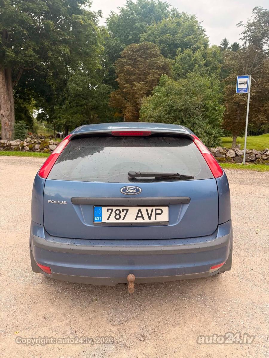 Zils Ford Focus 2005 Tallina, ar dzinēja tilpumu 1.60 L un nobraukumu 266 tūkst. km par 1800 €, foto 4 vietnē AUTOMOTO.COM.LV