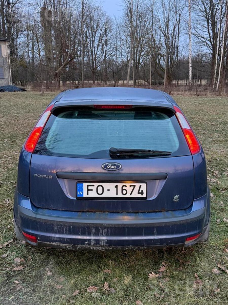 Zils Ford Focus 2005 Ogre, ar dzinēja tilpumu 1.60 L un nobraukumu 305 tūkst. km par 300 €, foto 6 vietnē AUTOMOTO.COM.LV