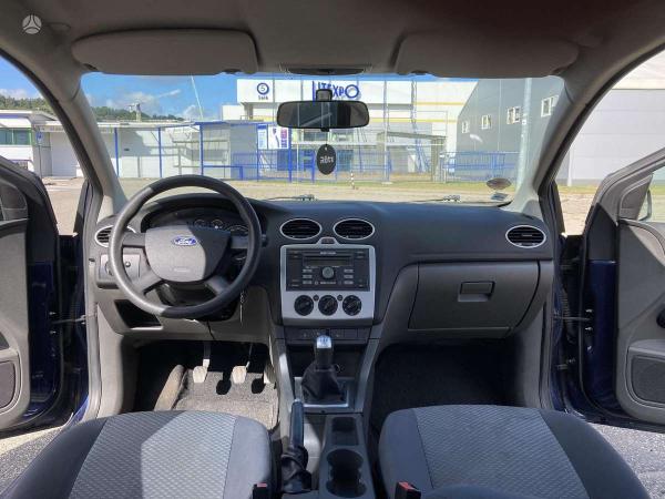Zils Ford Focus 2005 Viļņa, ar dzinēja tilpumu 1.56 L un nobraukumu 237 tūkst. km par 950 €, foto 7 vietnē AUTOMOTO.COM.LV