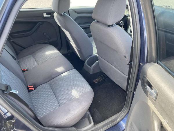Zils Ford Focus 2005 Viļņa, ar dzinēja tilpumu 1.56 L un nobraukumu 237 tūkst. km par 950 €, foto 10 vietnē AUTOMOTO.COM.LV