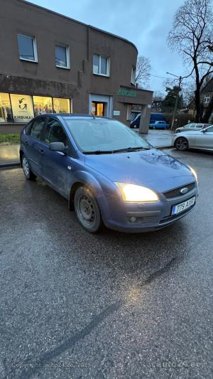 Blue Ford Focus 2006 in Tallinn, with an engine capacity of 1.60 L and mileage of 283 thousand km for 799 €, photo 6 on AUTOMOTO.COM.LV