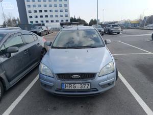 Blue Ford Focus 2006 in Vilnius, with an engine capacity of 1.60 L and mileage of 224 thousand km for 999 €, photo 2 on AUTOMOTO.COM.LV