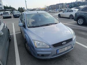 Blue Ford Focus 2006 in Vilnius, with an engine capacity of 1.60 L and mileage of 224 thousand km for 999 €, photo 3 on AUTOMOTO.COM.LV