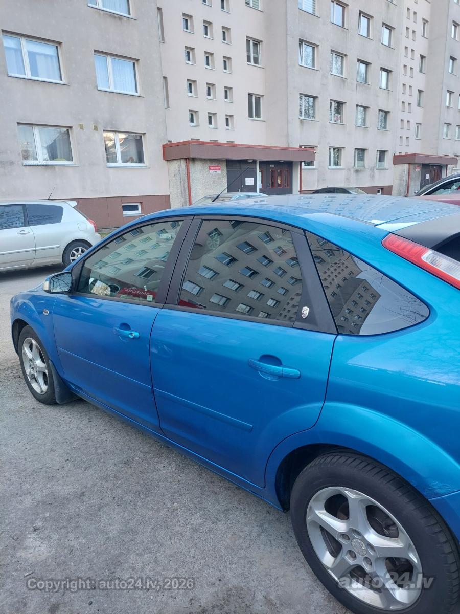 Blue Ford Focus 2006 in Tallinn, with an engine capacity of 1.60 L and mileage of 336 thousand km for 1500 €, photo 13 on AUTOMOTO.COM.LV