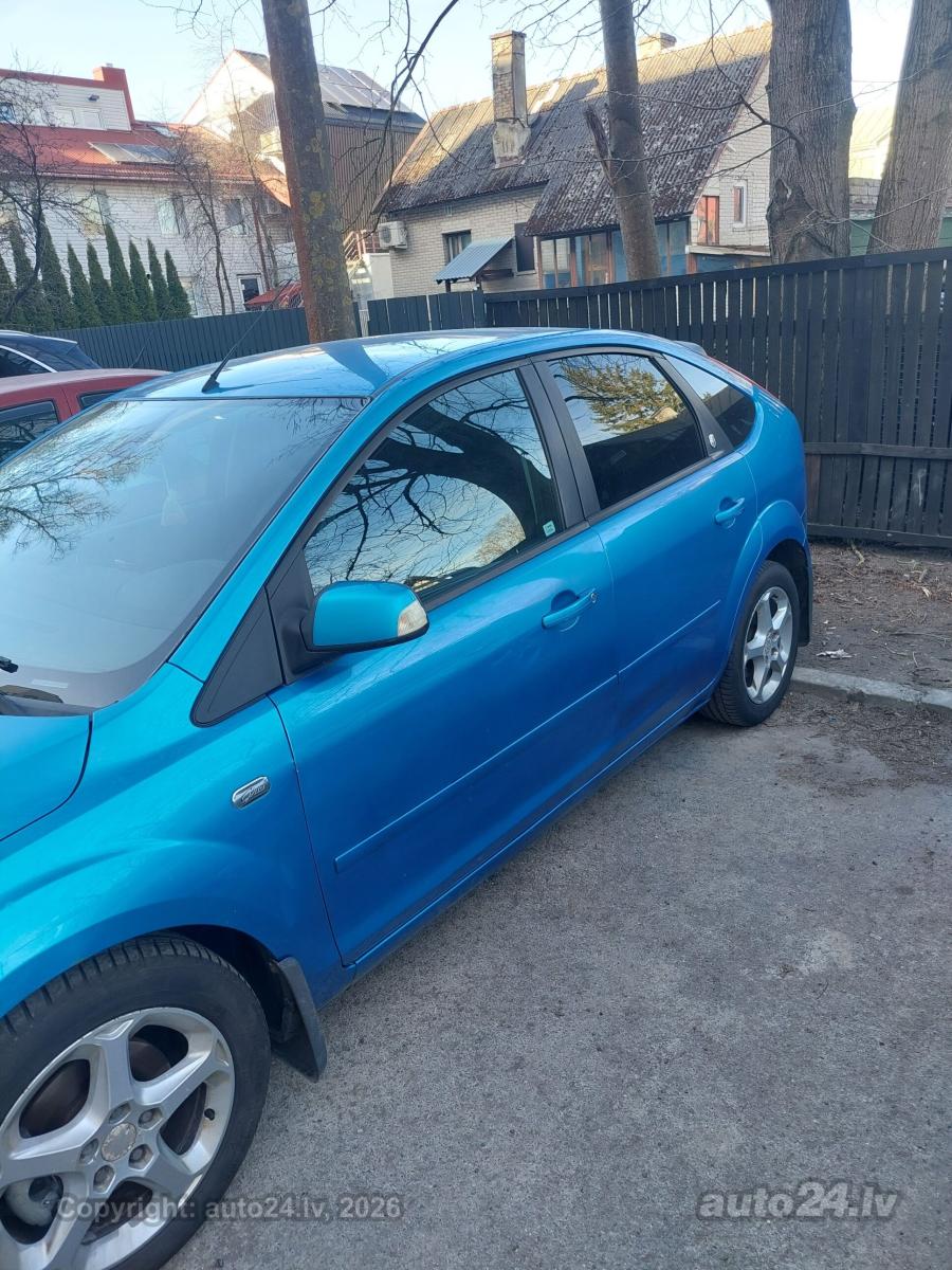 Blue Ford Focus 2006 in Tallinn, with an engine capacity of 1.60 L and mileage of 336 thousand km for 1500 €, photo 16 on AUTOMOTO.COM.LV