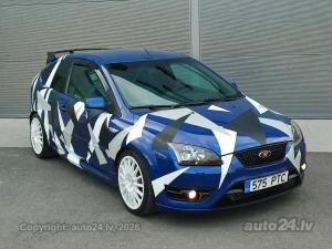 Zils Ford Focus 2006 Tallina, ar dzinēja tilpumu 2.50 L un nobraukumu 193 tūkst. km par 11500 €, foto  vietnē AUTOMOTO.COM.LV
