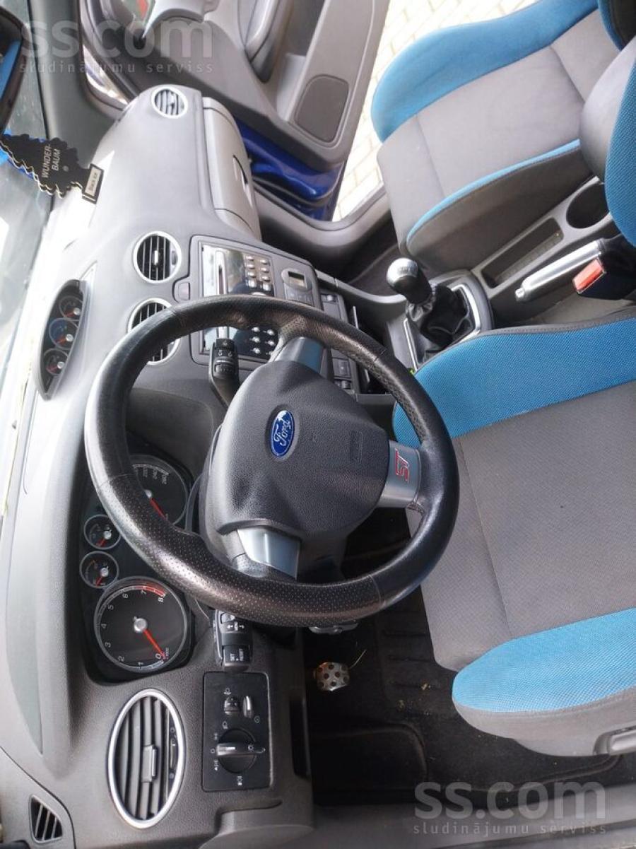 Zils Ford Focus 2006 Jūrmala, ar dzinēja tilpumu 2.50 L un nobraukumu 185 tūkst. km par 4440 €, foto 3 vietnē AUTOMOTO.COM.LV