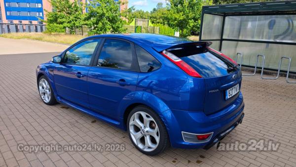 Zils Ford Focus 2006 Tallina, ar dzinēja tilpumu 2.50 L un nobraukumu 250 tūkst. km par 5500 €, foto 6 vietnē AUTOMOTO.COM.LV