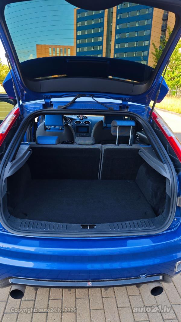 Zils Ford Focus 2006 Tallina, ar dzinēja tilpumu 2.50 L un nobraukumu 250 tūkst. km par 5500 €, foto 10 vietnē AUTOMOTO.COM.LV
