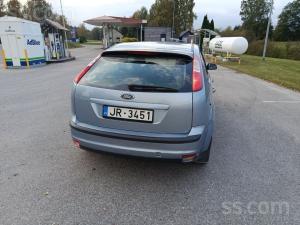 Zils Ford Focus 2006 Rīga, ar dzinēja tilpumu 1.40 L un nobraukumu 318 tūkst. km par 950 €, foto 5 vietnē AUTOMOTO.COM.LV