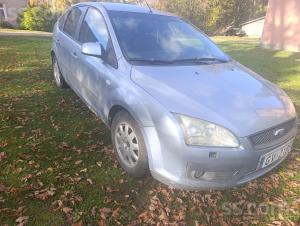 Zils Ford Focus 2006 Cēsis, ar dzinēja tilpumu 1.60 L un nobraukumu 363 tūkst. km par 800 €, foto 3 vietnē AUTOMOTO.COM.LV