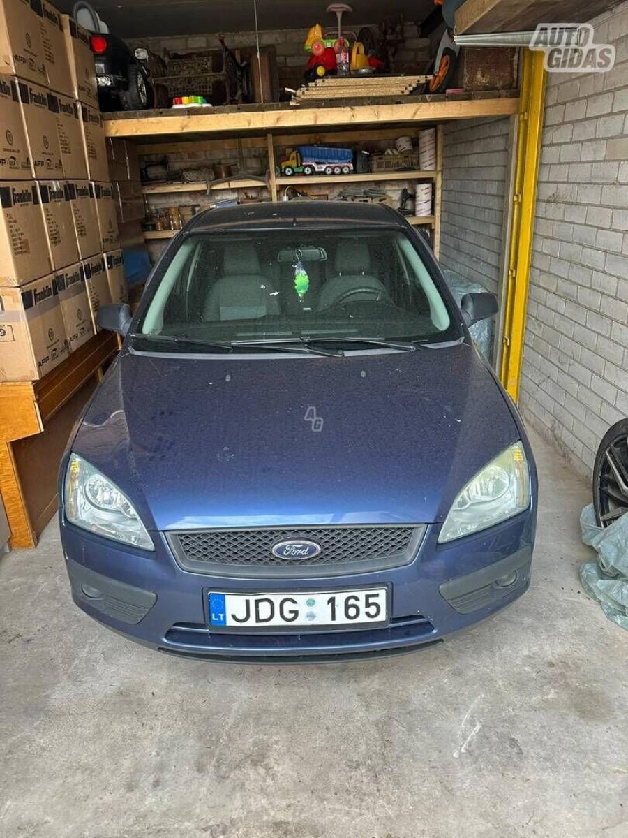 Blue Ford Focus 2006 in Radviliskis, with an engine capacity of 1.60 L and mileage of 255 thousand km for 700 €, photo 1 on AUTOMOTO.COM.LV