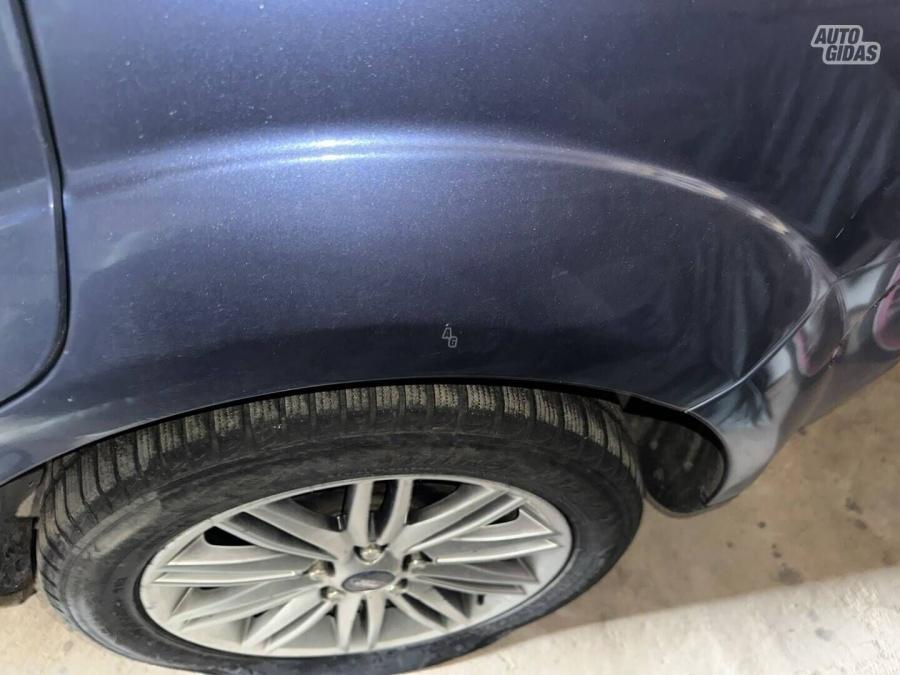 Blue Ford Focus 2006 in Radviliskis, with an engine capacity of 1.60 L and mileage of 255 thousand km for 700 €, photo 6 on AUTOMOTO.COM.LV