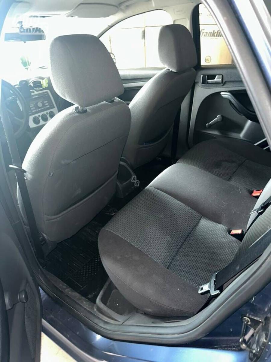 Blue Ford Focus 2006 in Radviliskis, with an engine capacity of 1.60 L and mileage of 255 thousand km for 700 €, photo 11 on AUTOMOTO.COM.LV