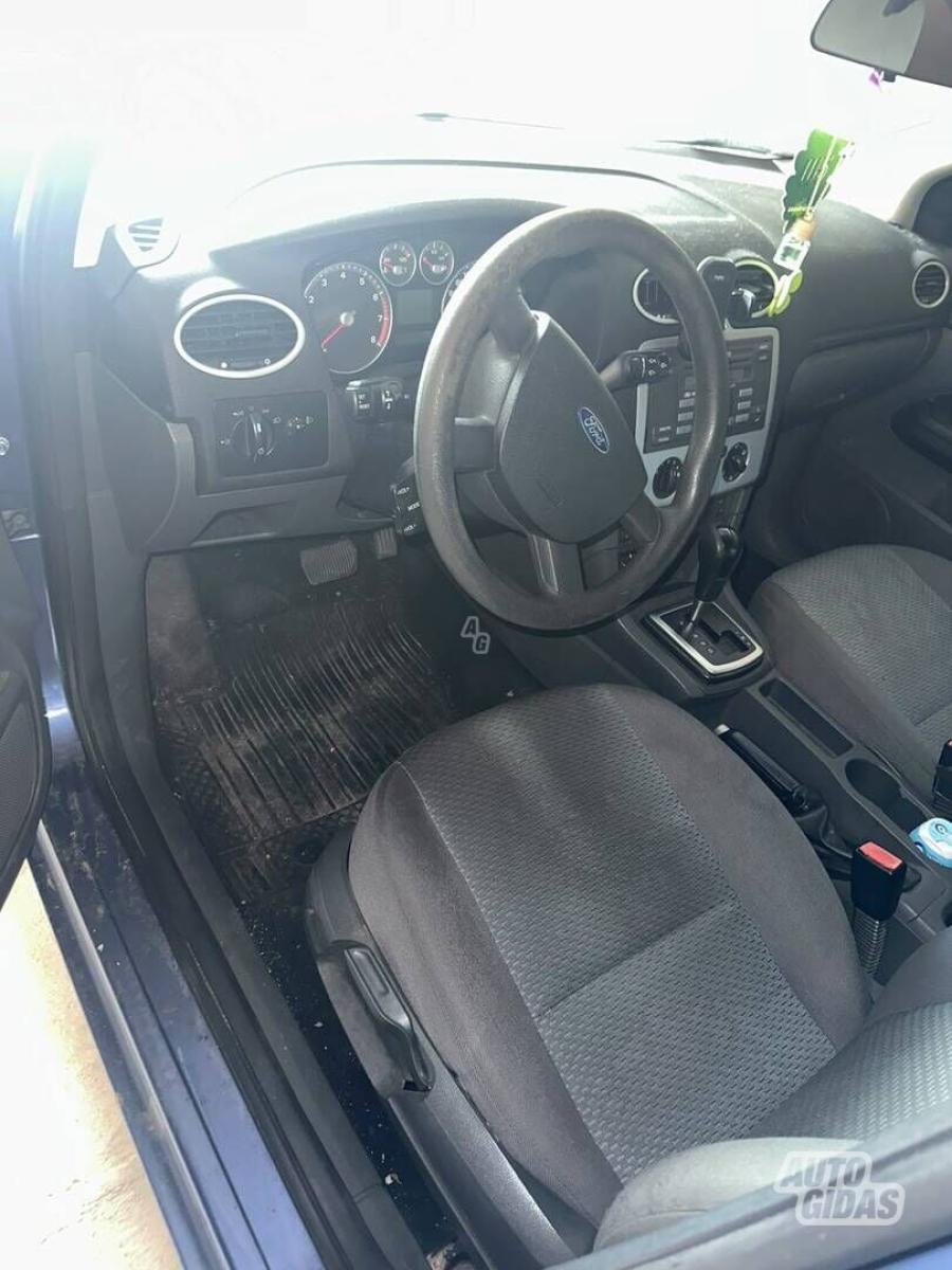 Blue Ford Focus 2006 in Radviliskis, with an engine capacity of 1.60 L and mileage of 255 thousand km for 700 €, photo 12 on AUTOMOTO.COM.LV