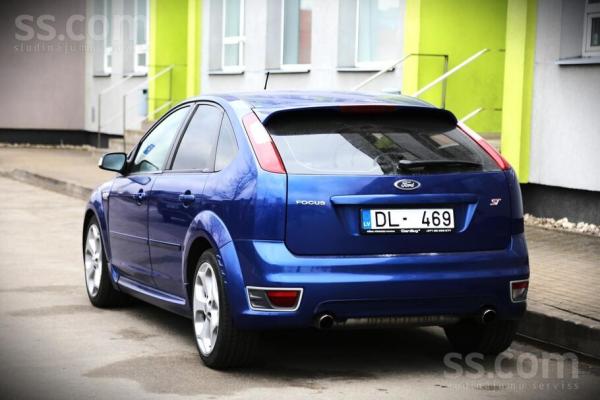 Blue Ford Focus 2007 in Riga, with an engine capacity of 2.50 L and mileage of 150 thousand km for 5495 €, photo 5 on AUTOMOTO.COM.LV