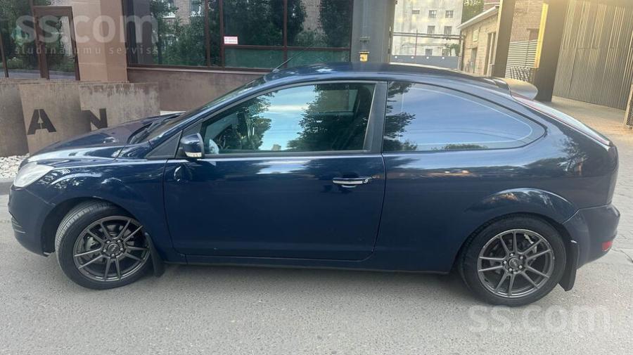 Blue Ford Focus 2007 in Riga, with an engine capacity of 2.00 L and mileage of 240 thousand km for 2350 €, photo 1 on AUTOMOTO.COM.LV