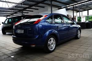 Zils Ford Focus 2007 Rīga, ar dzinēja tilpumu 1.60 L un nobraukumu 129 tūkst. km par 2500 €, foto 5 vietnē AUTOMOTO.COM.LV