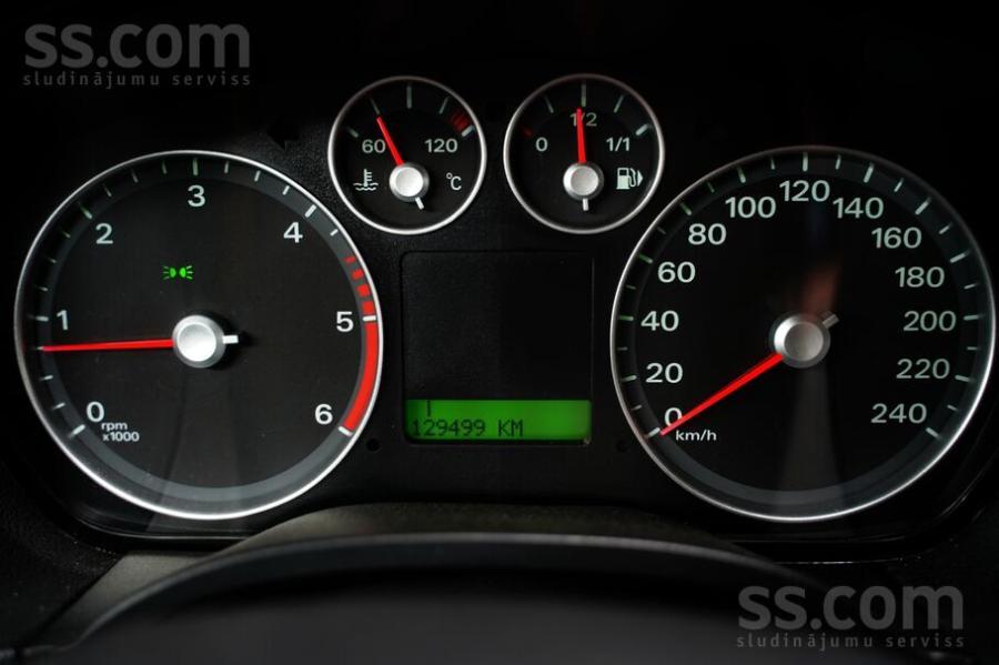 Zils Ford Focus 2007 Rīga, ar dzinēja tilpumu 1.60 L un nobraukumu 129 tūkst. km par 2500 €, foto 21 vietnē AUTOMOTO.COM.LV
