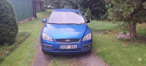 Zils Ford Focus 2007 Viļņa, ar dzinēja tilpumu 1.39 L un nobraukumu 118 tūkst. km par 1200 €, foto  vietnē AUTOMOTO.COM.LV