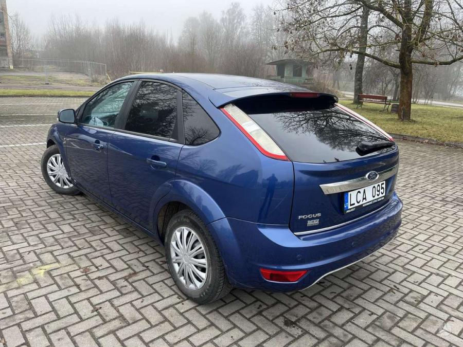 Zils Ford Focus 2008 Trakai, ar dzinēja tilpumu 1.80 L un nobraukumu 192 tūkst. km par 2490 €, foto 3 vietnē AUTOMOTO.COM.LV