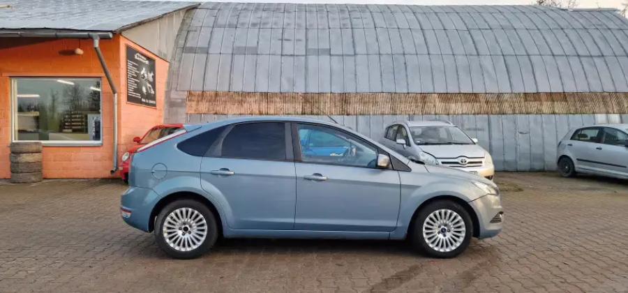 Blue Ford Focus 2008 in Valmiera, with an engine capacity of 1.80 L and mileage of 159 thousand km for 1550 €, photo 3 on AUTOMOTO.COM.LV