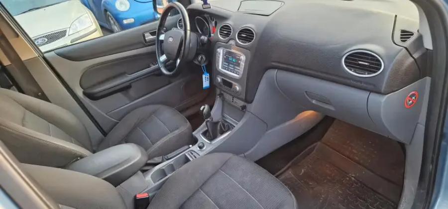 Blue Ford Focus 2008 in Valmiera, with an engine capacity of 1.80 L and mileage of 159 thousand km for 1550 €, photo 10 on AUTOMOTO.COM.LV