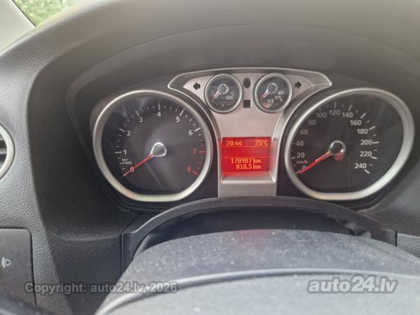 Zils Ford Focus 2008 Tallina, ar dzinēja tilpumu 1.60 L un nobraukumu 180 tūkst. km par 1100 €, foto 7 vietnē AUTOMOTO.COM.LV
