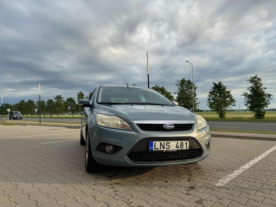 Zils Ford Focus 2008 Panevēža, ar dzinēja tilpumu 1.60 L un nobraukumu 317 tūkst. km par 950 €, foto 4 vietnē AUTOMOTO.COM.LV