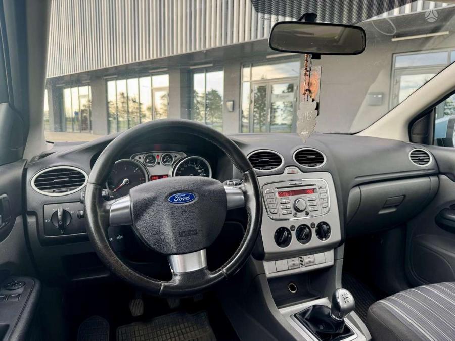 Zils Ford Focus 2008 Panevēža, ar dzinēja tilpumu 1.60 L un nobraukumu 317 tūkst. km par 950 €, foto 10 vietnē AUTOMOTO.COM.LV