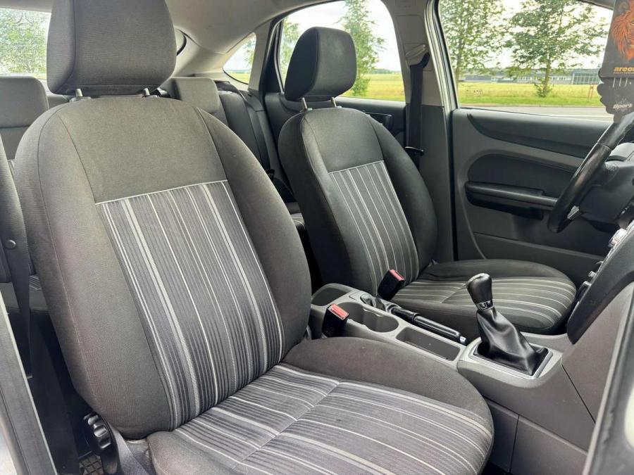 Zils Ford Focus 2008 Panevēža, ar dzinēja tilpumu 1.60 L un nobraukumu 317 tūkst. km par 950 €, foto 15 vietnē AUTOMOTO.COM.LV