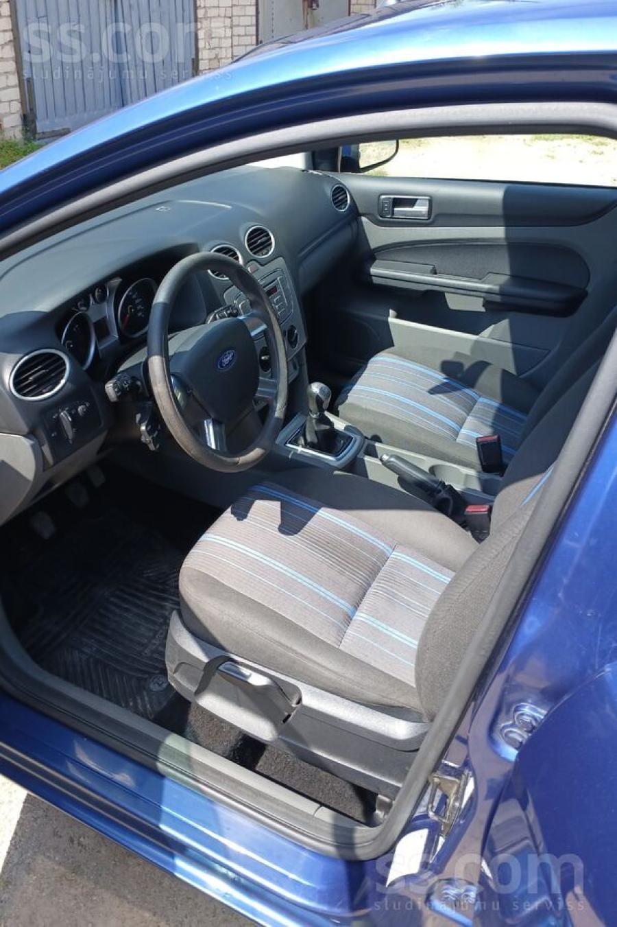 Blue Ford Focus 2008 in Ludza, with an engine capacity of 1.60 L and mileage of 168 thousand km for 2450 €, photo 6 on AUTOMOTO.COM.LV