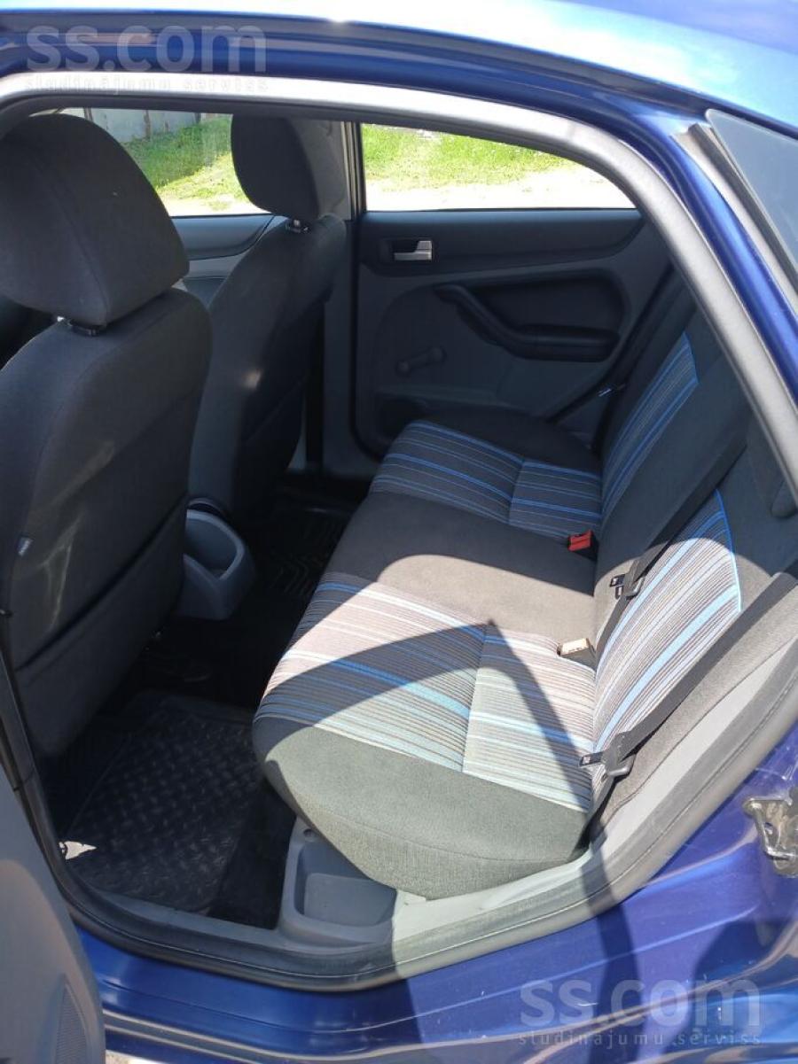 Blue Ford Focus 2008 in Ludza, with an engine capacity of 1.60 L and mileage of 168 thousand km for 2450 €, photo 8 on AUTOMOTO.COM.LV