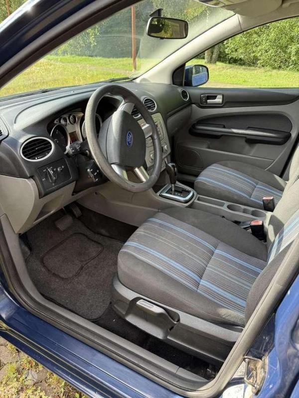 Zils Ford Focus 2008 Viļņa, ar dzinēja tilpumu 2.00 L un nobraukumu 143 tūkst. km par 4599 €, foto 8 vietnē AUTOMOTO.COM.LV