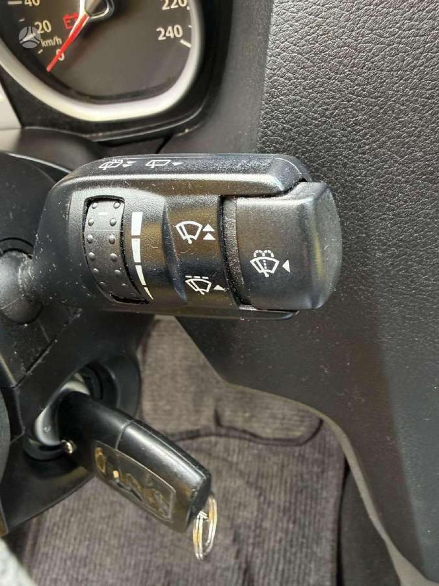 Zils Ford Focus 2008 Viļņa, ar dzinēja tilpumu 2.00 L un nobraukumu 143 tūkst. km par 4599 €, foto 14 vietnē AUTOMOTO.COM.LV