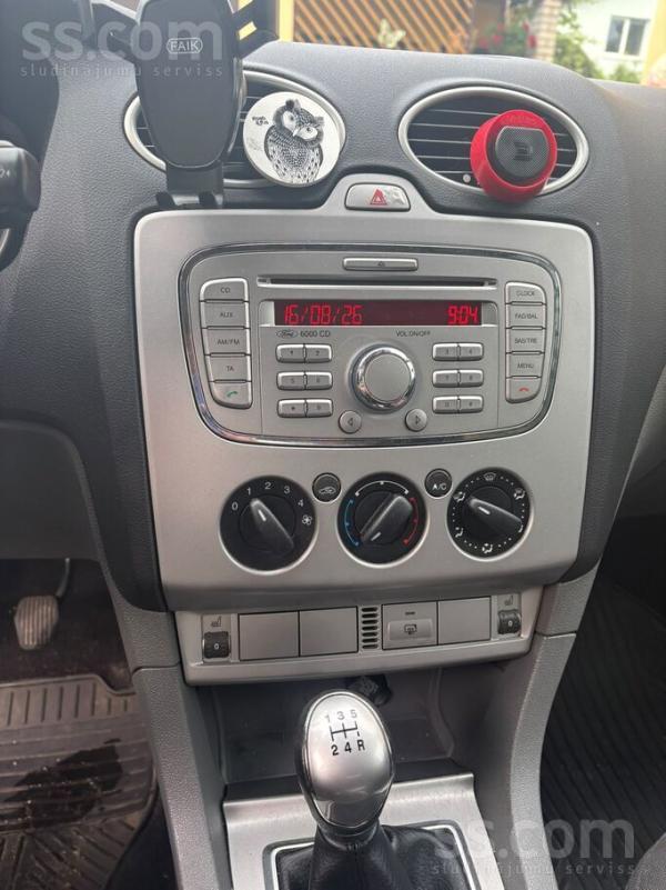 Blue Ford Focus 2008 in Riga, with an engine capacity of 1.60 L and mileage of 213 thousand km for 1850 €, photo 7 on AUTOMOTO.COM.LV