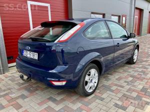 Blue Ford Focus 2009 in Talsi, with an engine capacity of 1.60 L and mileage of 189 thousand km for 3500 €, photo 3 on AUTOMOTO.COM.LV