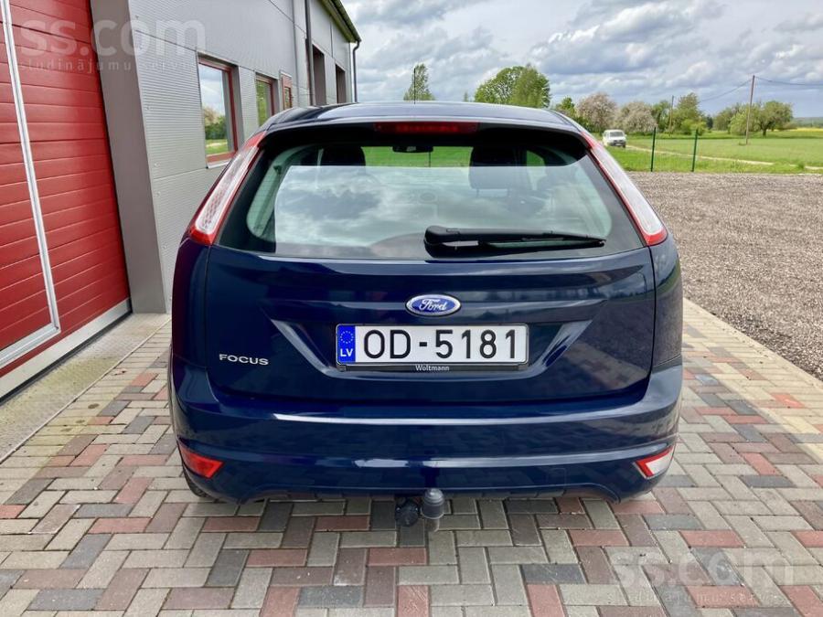 Blue Ford Focus 2009 in Talsi, with an engine capacity of 1.60 L and mileage of 189 thousand km for 3500 €, photo 4 on AUTOMOTO.COM.LV