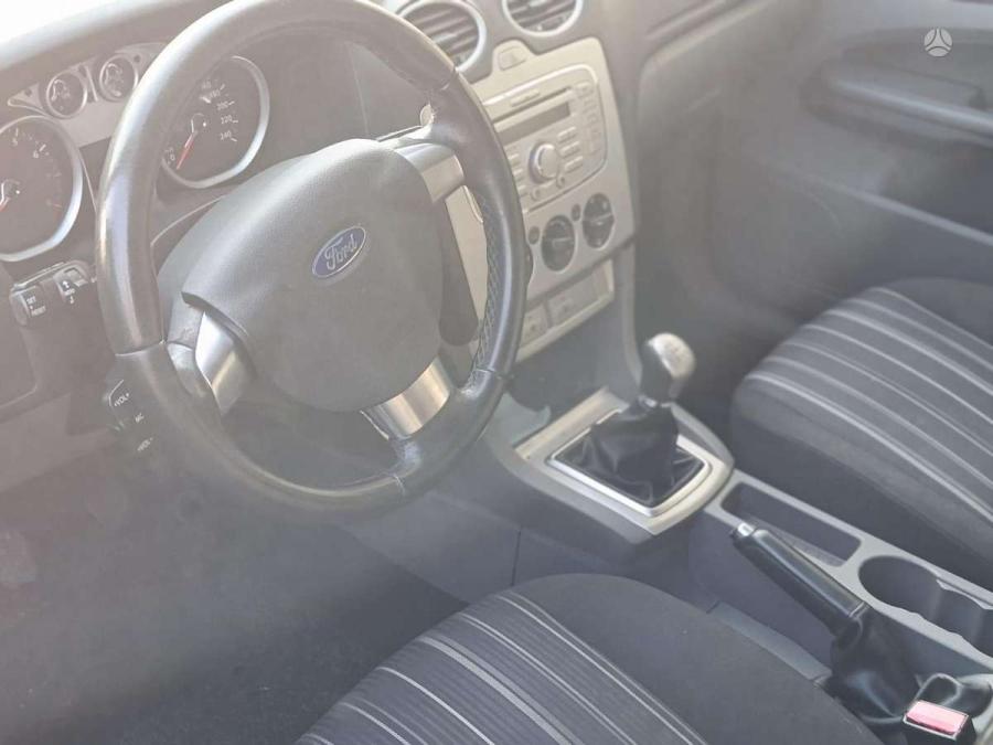 Zils Ford Focus 2009 Marijampole, ar dzinēja tilpumu 1.60 L un nobraukumu 180 tūkst. km par 1900 €, foto 5 vietnē AUTOMOTO.COM.LV