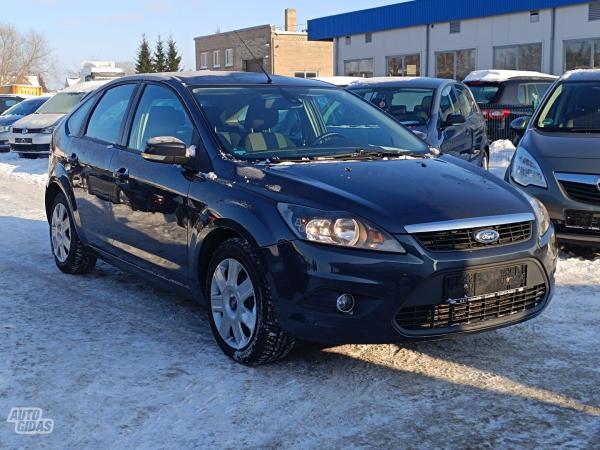 Blue Ford Focus 2010 in Kretinga, with an engine capacity of 1.60 L and mileage of 214 thousand km for 2950 €, photo 1 on AUTOMOTO.COM.LV