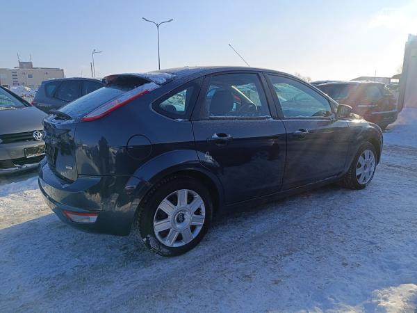 Blue Ford Focus 2010 in Kretinga, with an engine capacity of 1.60 L and mileage of 214 thousand km for 2950 €, photo 9 on AUTOMOTO.COM.LV