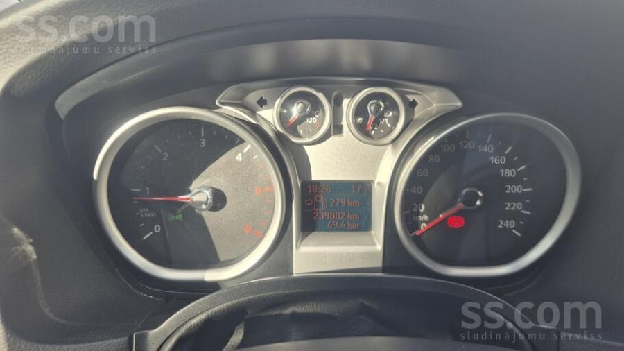 Zils Ford Focus 2010 Rīga, ar dzinēja tilpumu 1.80 L un nobraukumu 240 tūkst. km par 2050 €, foto 12 vietnē AUTOMOTO.COM.LV